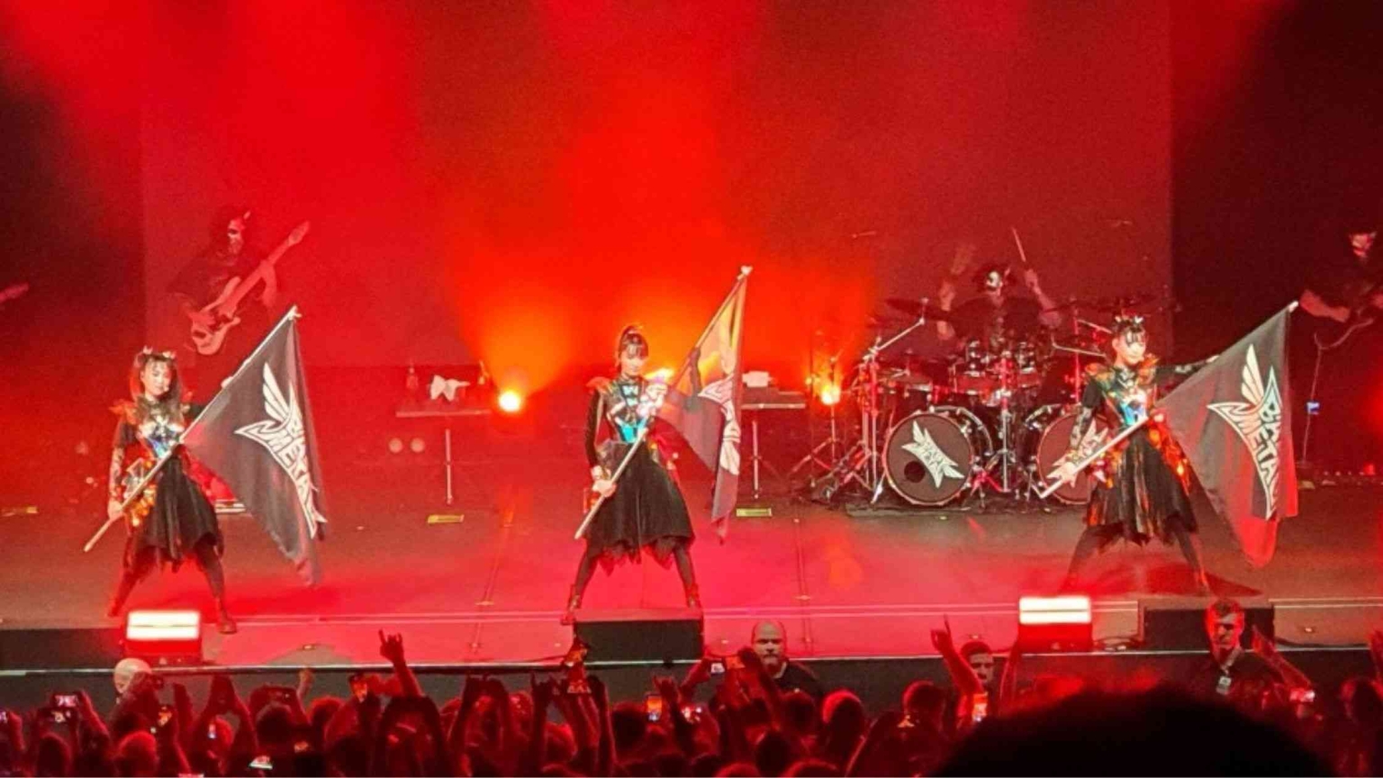 海外で大人気！ ベビーメタルのライブに行ってきた in オーストラリア ブリスベン - チェリーポッサム- 国際恋愛ブログ from オーストラリア